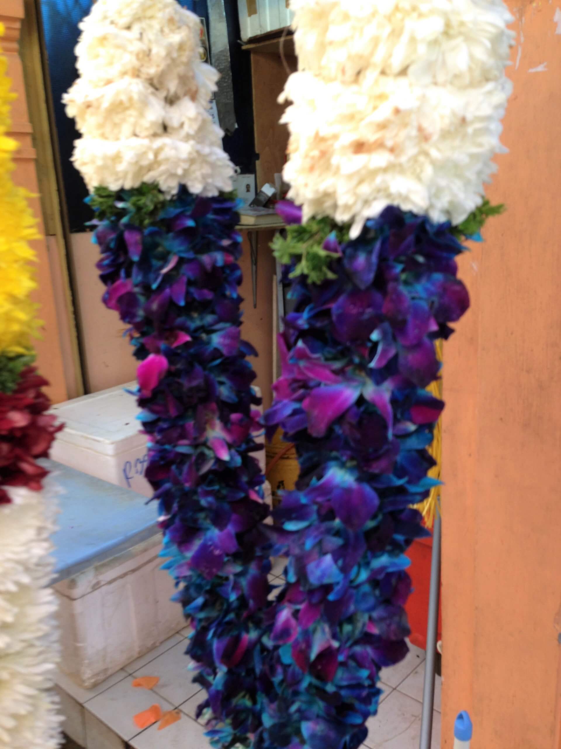 The Beauty and Significance of Indian Flower Garlands - All Things Ethnic
